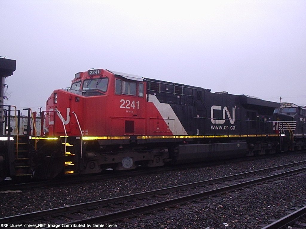 CN 2241